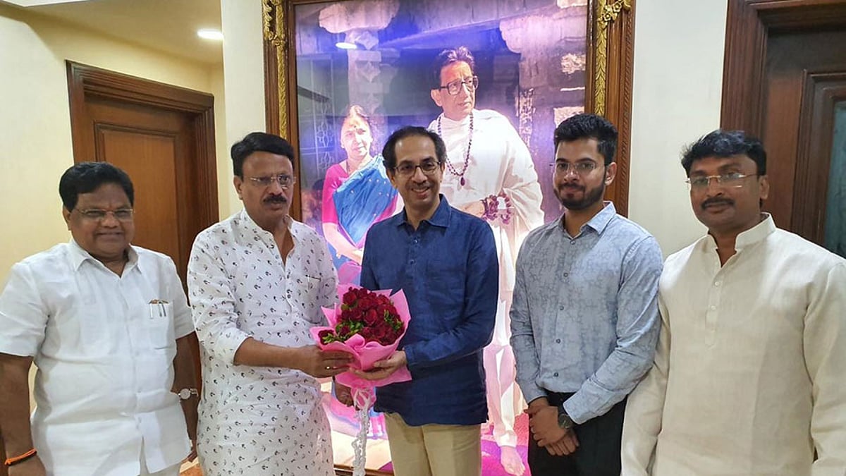 काँग्रेसचे माजी आमदार माने 'मातोश्री'वर; उद्या करणार शिवसेनेत प्रवेश ...