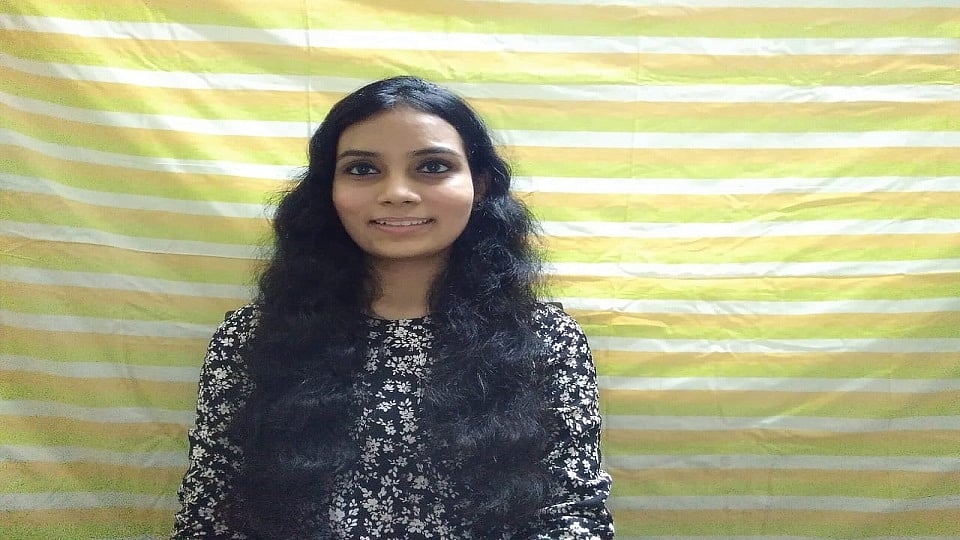 नवे वाचन टाळा, नोट्स वर भर द्या; यूपीएससी टाॅपर नेहा भोसलेंनी दिल्या ...