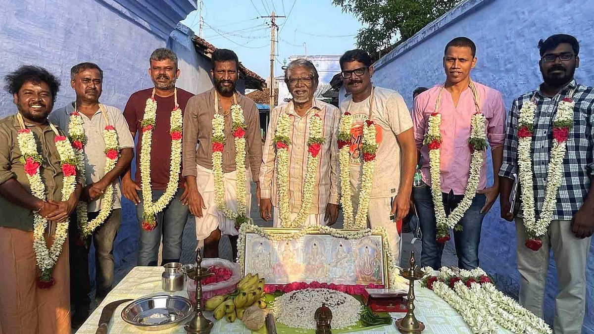 Manoj Bharathiraja Starts Shooting For His Directorial Debut Margazhi ...