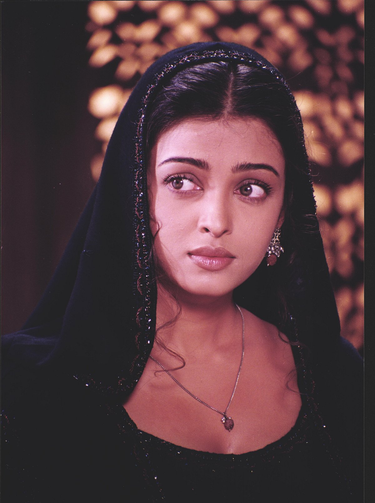 5 Unforgettable Characters Played by Aishwarya Rai Bachchan