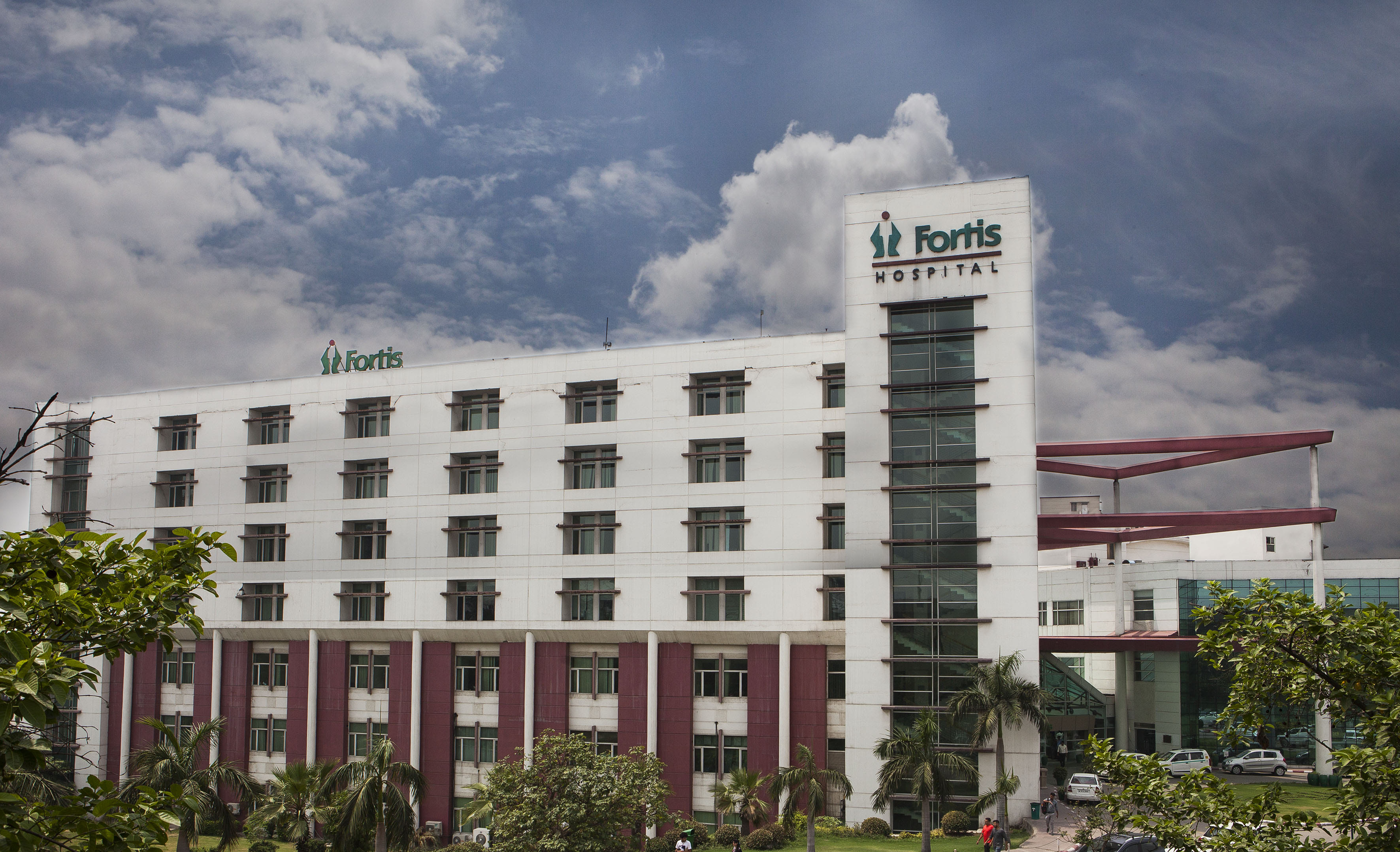 Fortis Hospital Images