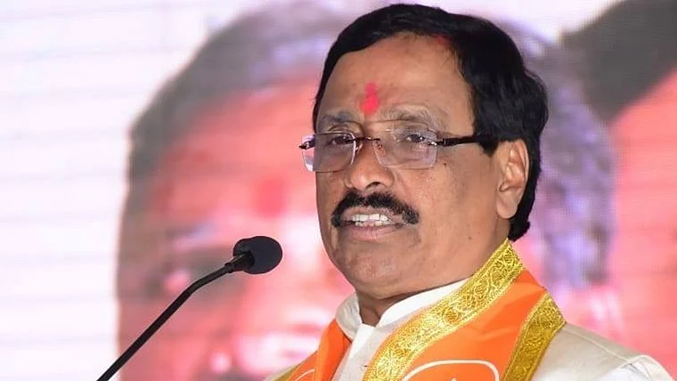Maha Cong minister trying to divert central project: Shiv Sena MP ... Maha Cong minister trying to divert central project: Shiv Sena MP ...