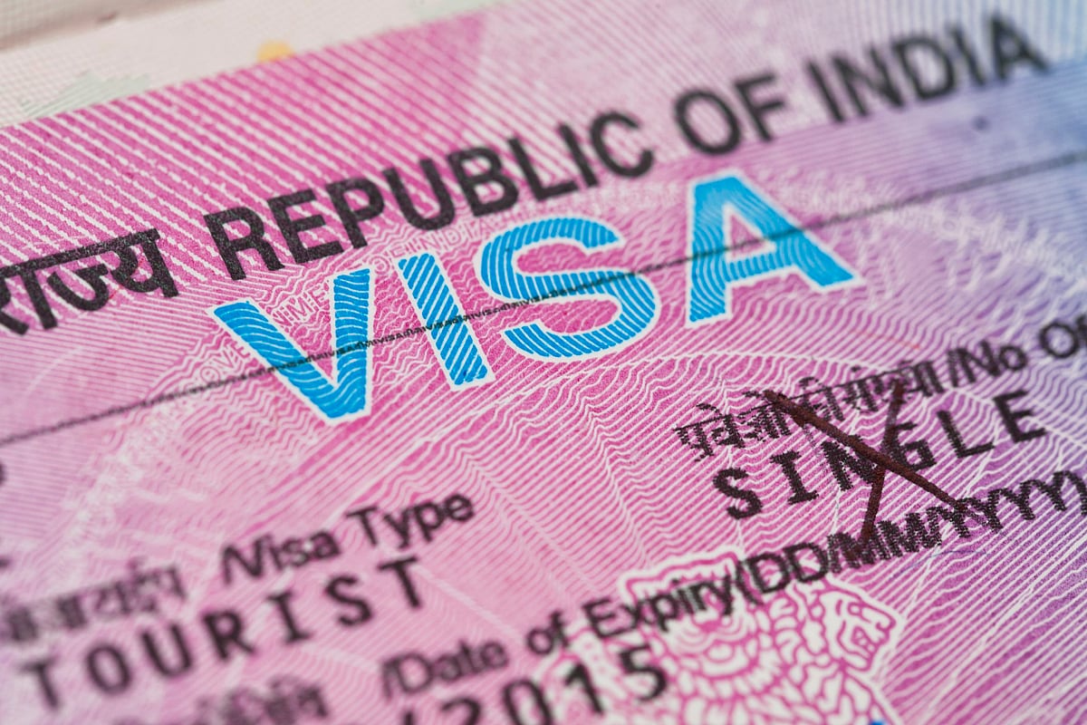 Navi Mumbai: US citizen overstays after Visa expiry in India, fined Rs ...