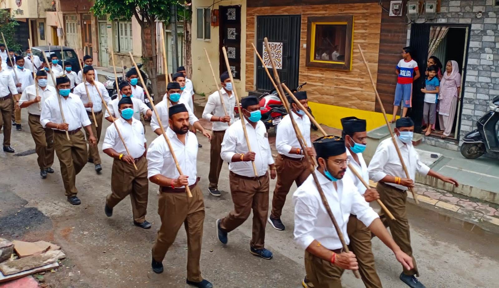 Karnataka: Viral photo of Central University lecturers in RSS uniforms ...