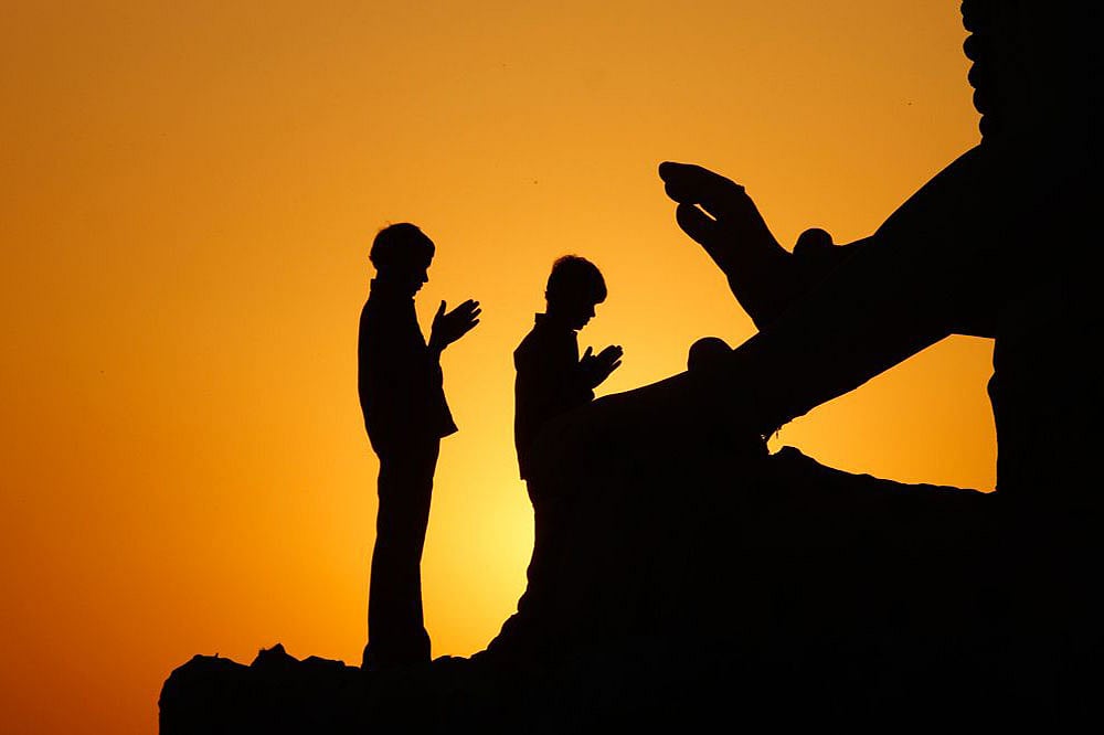 Guiding Light: The four types of devotees