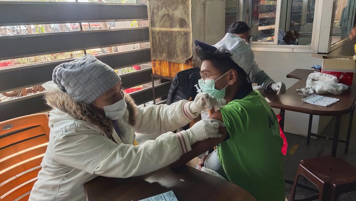 FPJ-Ed: Over 10k coaching students inoculated for COVID-19 in Rajasthan ...