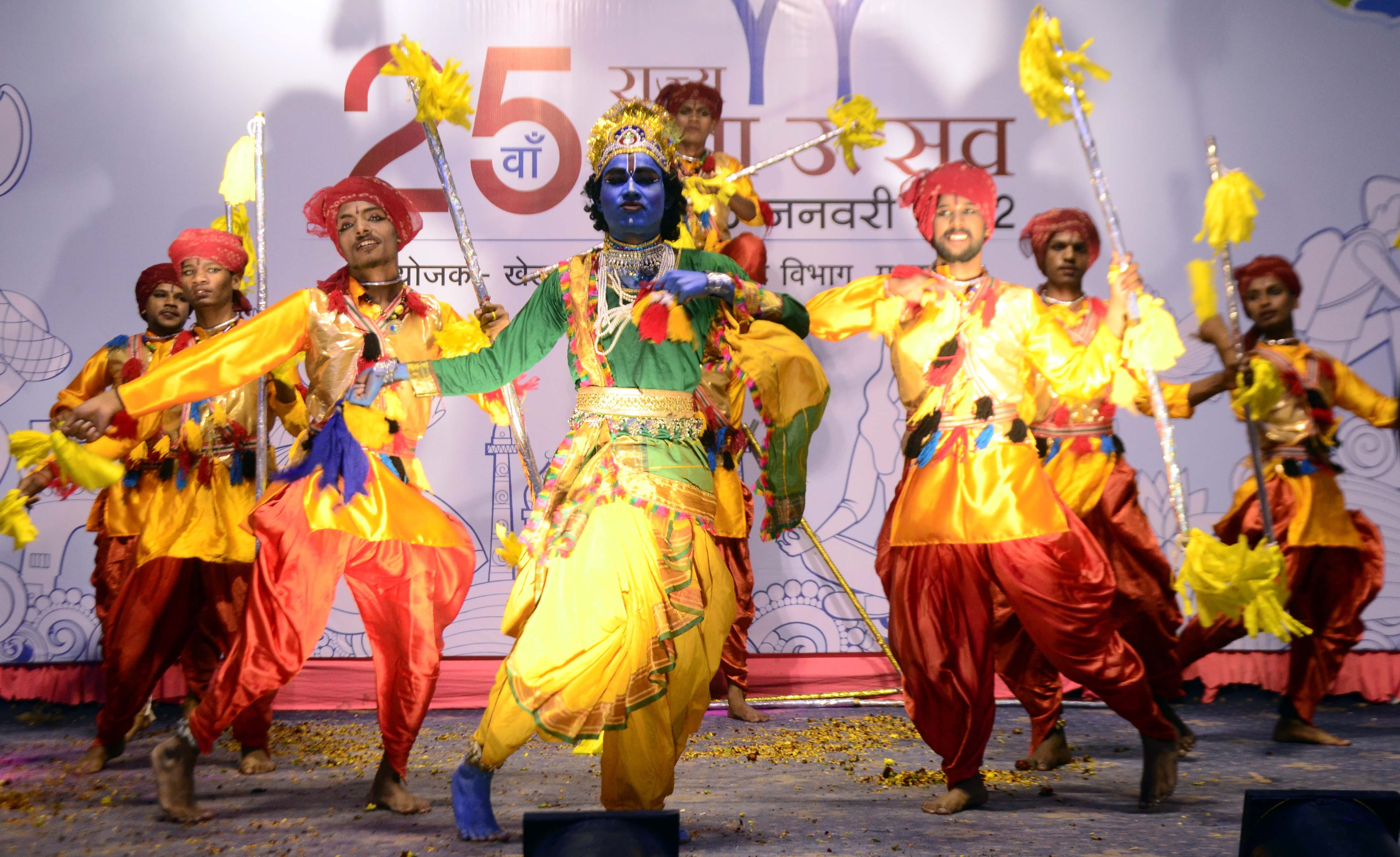 Madhya Pradesh: Sagar, Jabalpur divisions dazzle at State Yuva Utsav