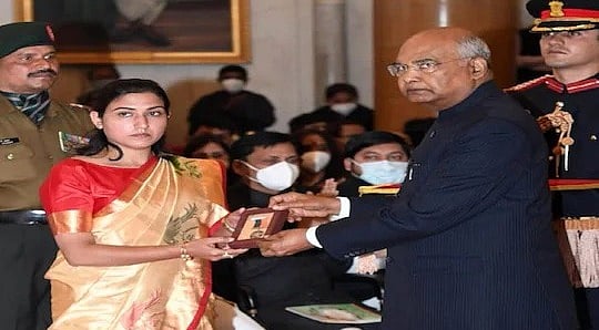 Rewa: Galwan valley martyr Deepak Singh’s wife to join Indian Army as officer