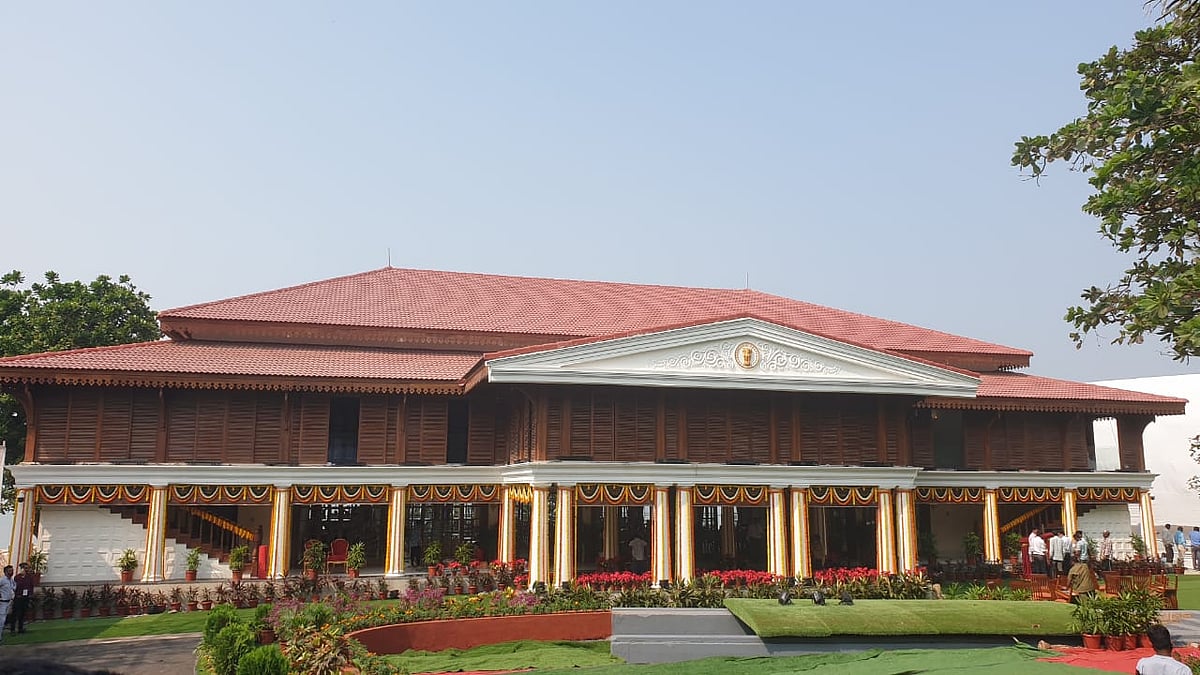 President arrives on 4-day Maharashtra visit, to inaugurate Darbar Hall ...