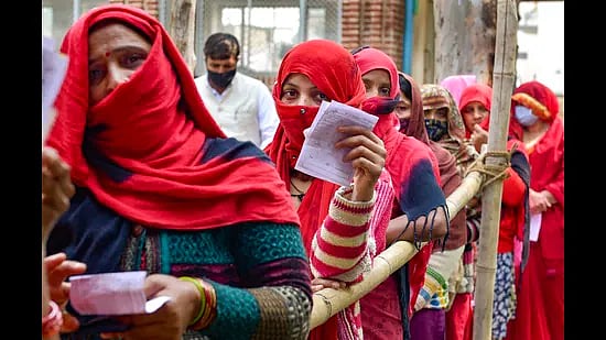 55.13% turnout in 7th phase of UP polls