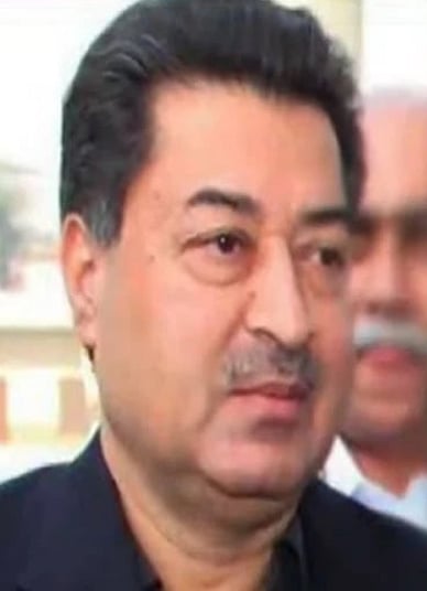 Pakistan: 'No intention to resign', says Chief Election Commissioner ...