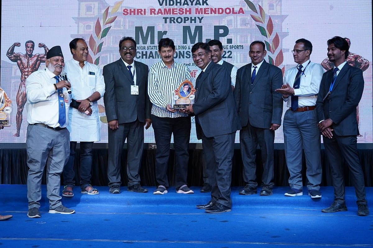 Indore Sports Update: Narendra Dewan wins MP MLA bodybuilding trophy ...