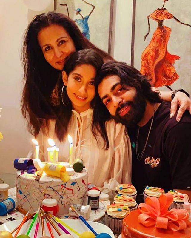 Poonam Dhillon Birthday Special: Proof that the 'Noorie' actress is ...