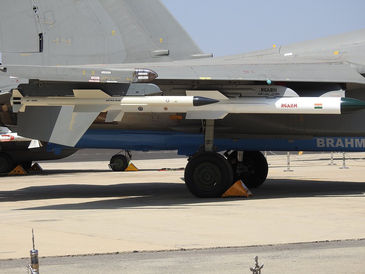 Astra: Ministry of Defence places order for first indigenous beyond ...