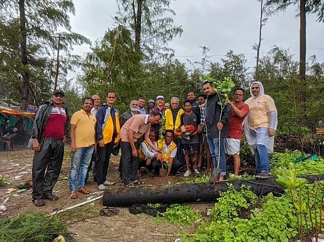 RTI Reveals: 21 hit by gas leak at Grasim industries, Nagda