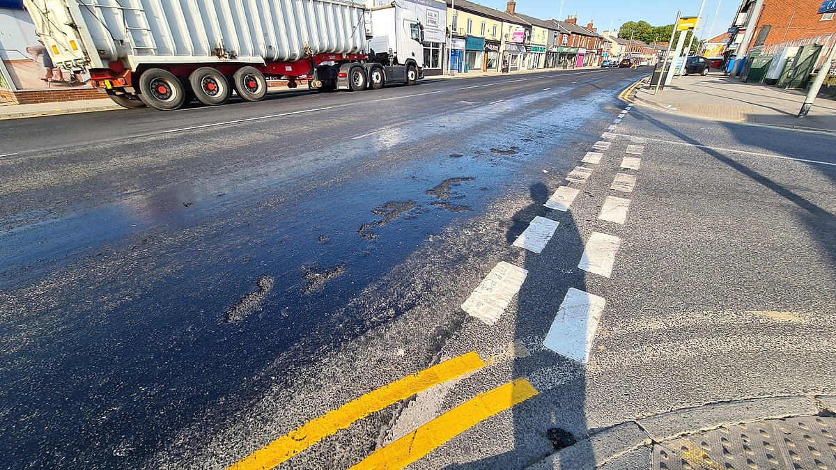 Melted roads and 13 dead: Britain counts costs of record-shattering ...