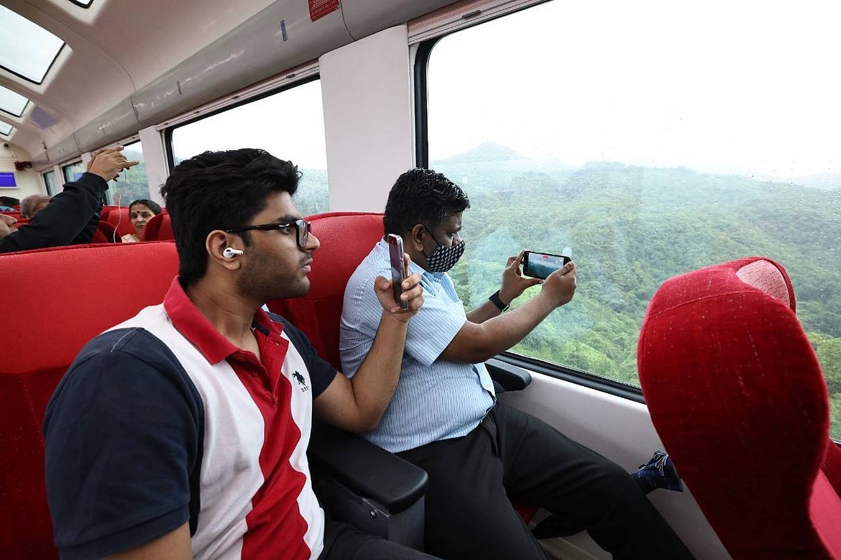 In pics: Mumbai-Pune intercity Pragati Express back on track with ...