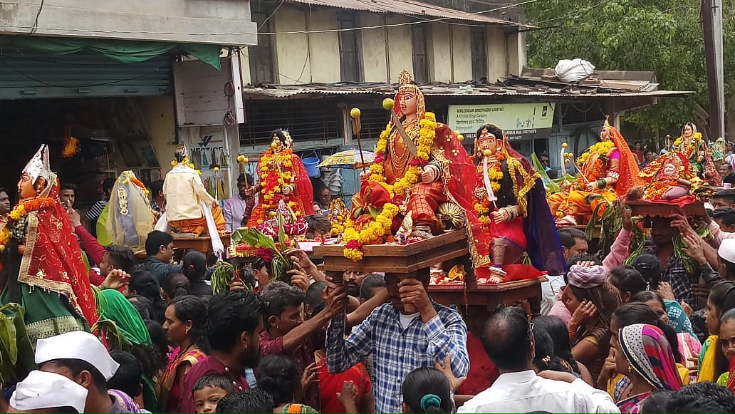 Khetia: 'Shobha Yatra' of goddess Kanbai taken out across the town