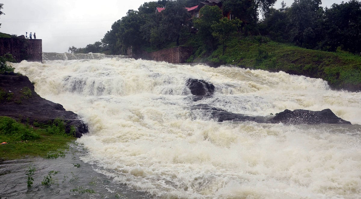 MP sees flood-like situation as gates of 27 dams opened