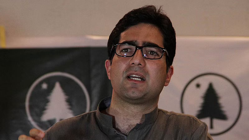 Who is Shah Faesal? Know all about J&K IAS topper who quit service and ...