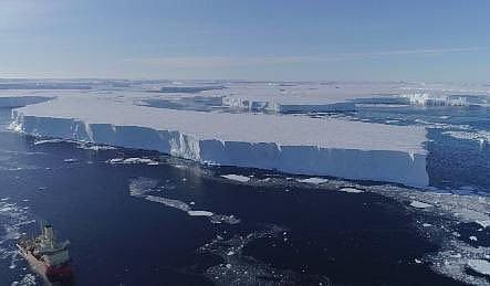 Doomsday Glacier is "holding on by its fingernails", say researchers ...