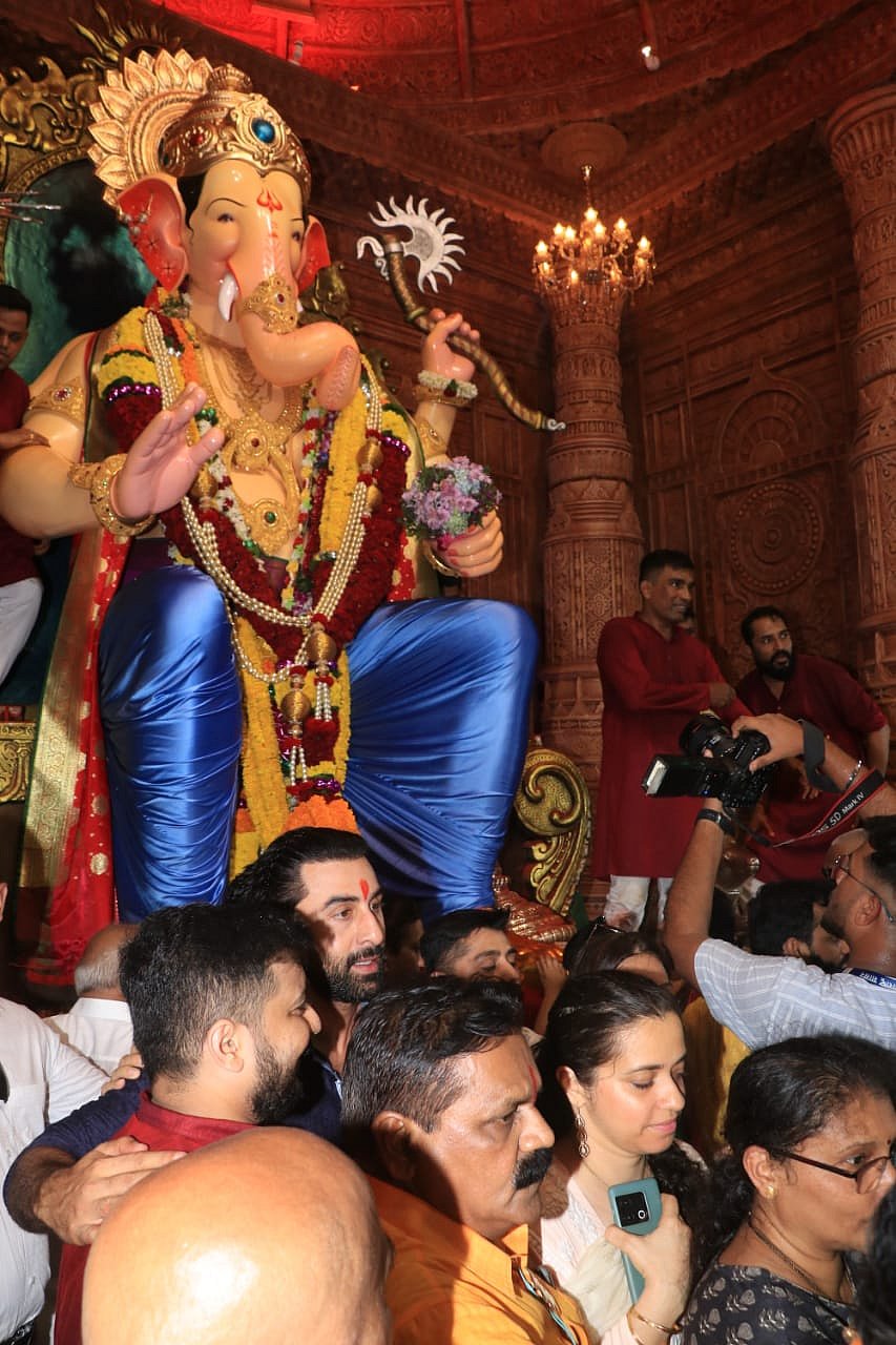 Photos: Ranbir, Ayan visit Lalbaugcha Raja ahead of 'Brahmastra' release