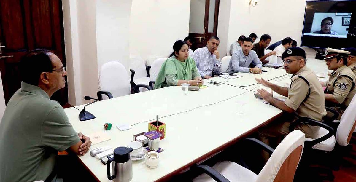 Bhopal: SIT to probe nursery kid rape in school bus