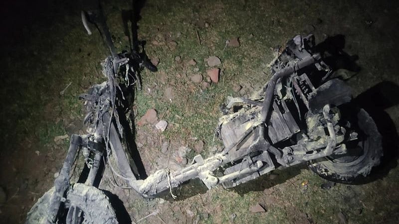 Another e-scooter catches fire killing 8! Is India’s e-mobility vision ...