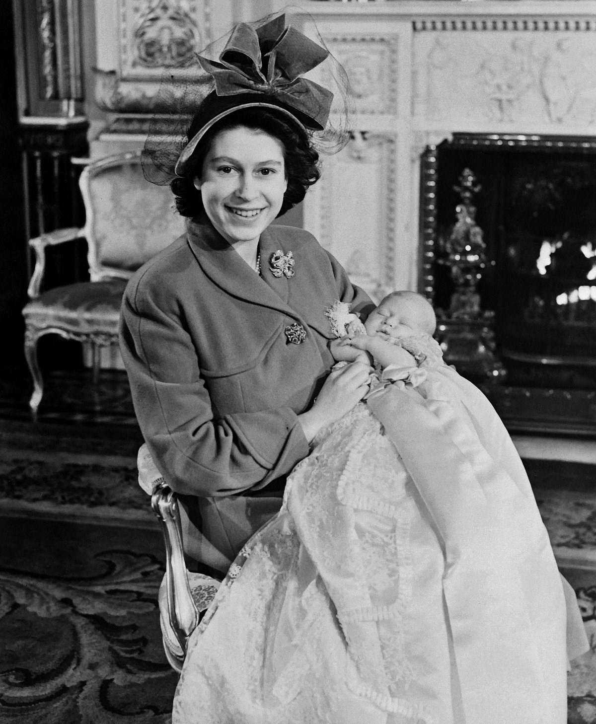 Rare and unseen pictures of Queen Elizabeth-II