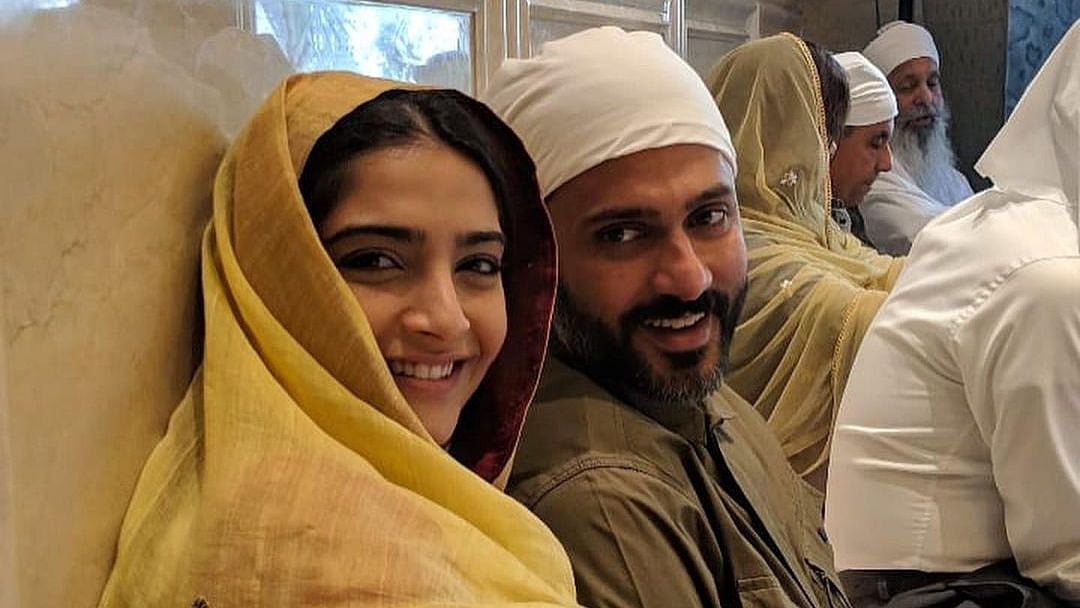 Watch Video: Sonam Kapoor, Anand Ahuja give FIRST glimpse of son Vayu's ...