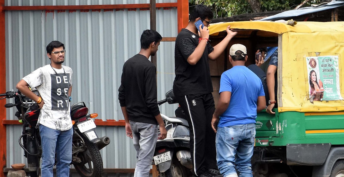 Tiger on prowl on MANIT campus: UG students start vacating hostels, PG ...