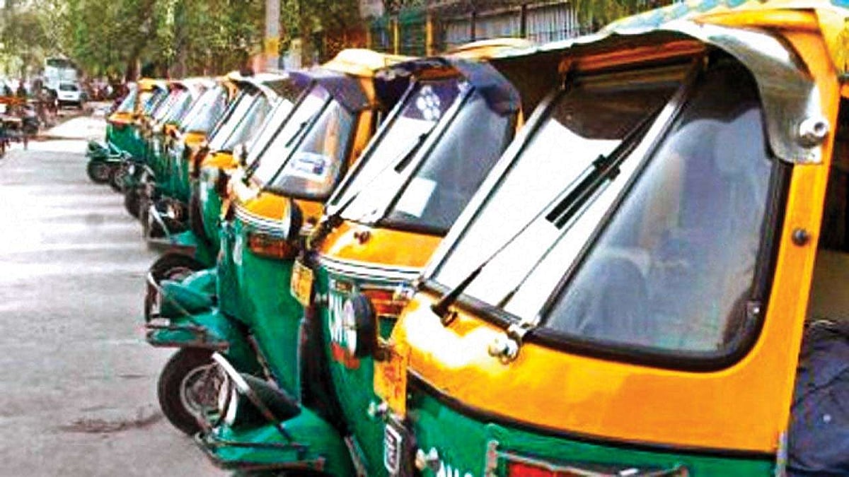 Indore: UNDER NEW REGULATION, Only three passengers can sit in auto ...