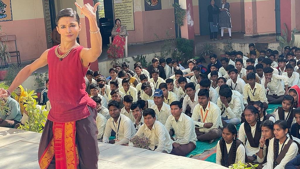 Madhya Pradesh: Delhi artiste conducts workshop on Bharatnatyam
