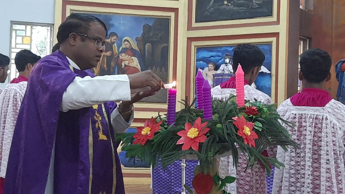 Indore: Catholics celebrate the first Advent Sunday of the season ...