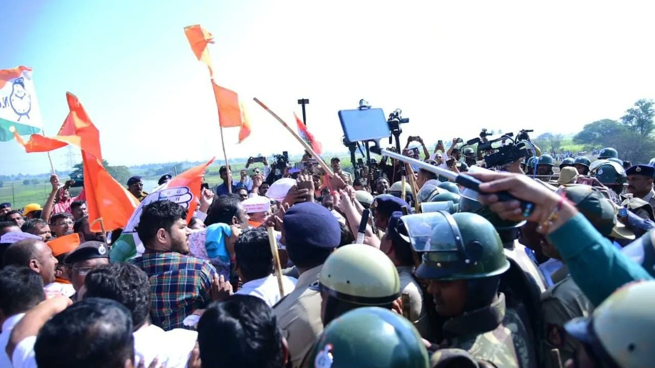 After MP Dhairyashil Mane, Shiv Sena, NCP and Congress activists ...