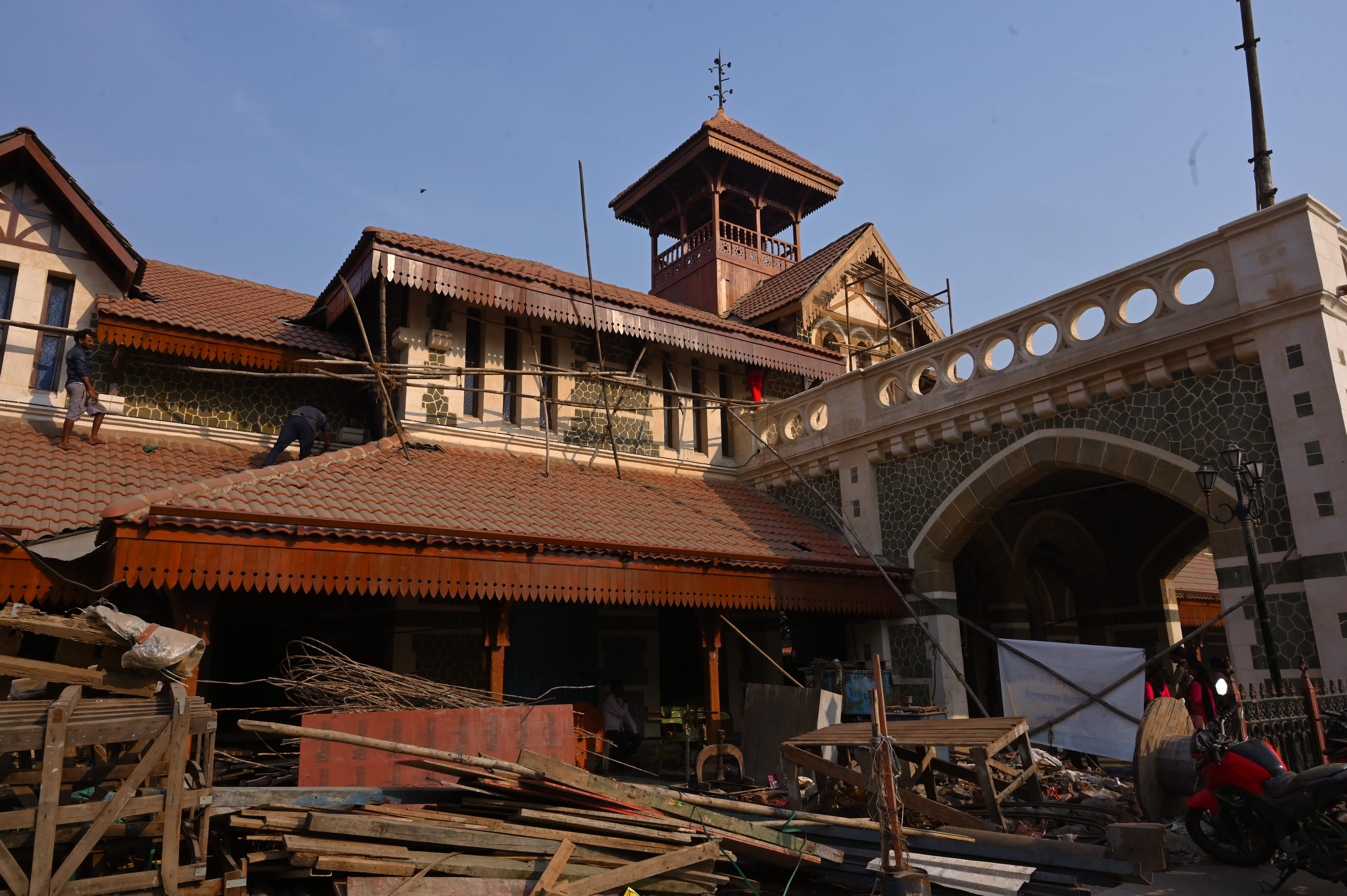 Mumbai: Bandra station’s old glory to be unveiled on December 30