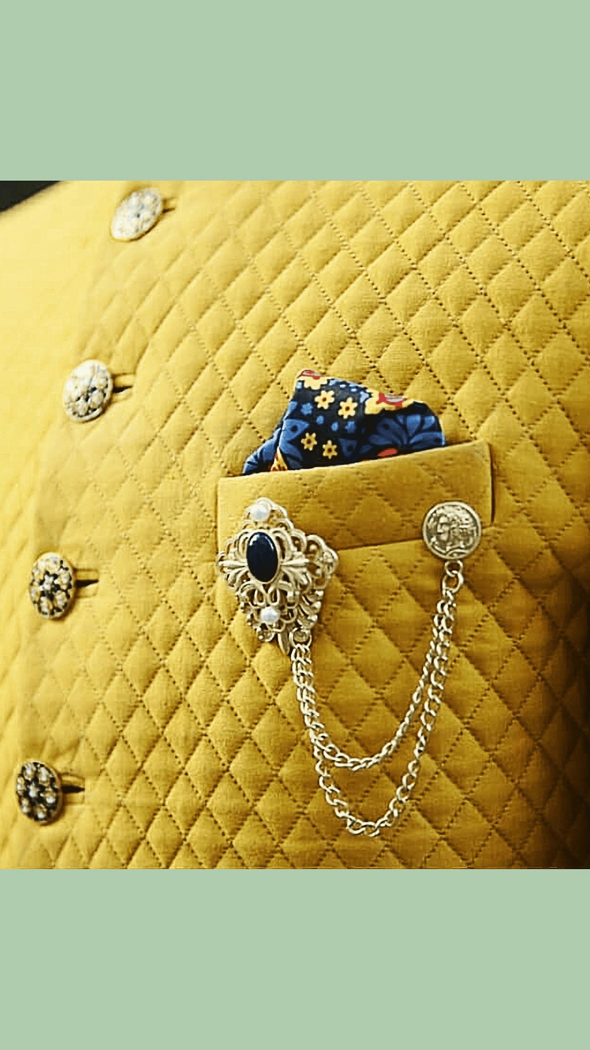 7 snazzy men's accessories that will elevate their formal look