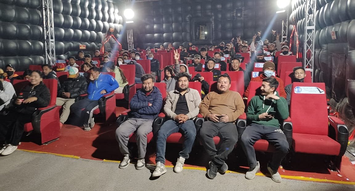 Ladakh: Shah Rukh Khan's Pathaan gets screened at world's highest ...