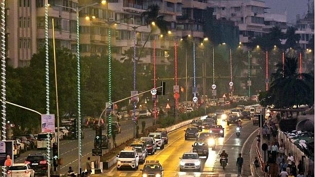 Mumbai: BMC's 4-year-old project of changing streetlights to LED is now ...