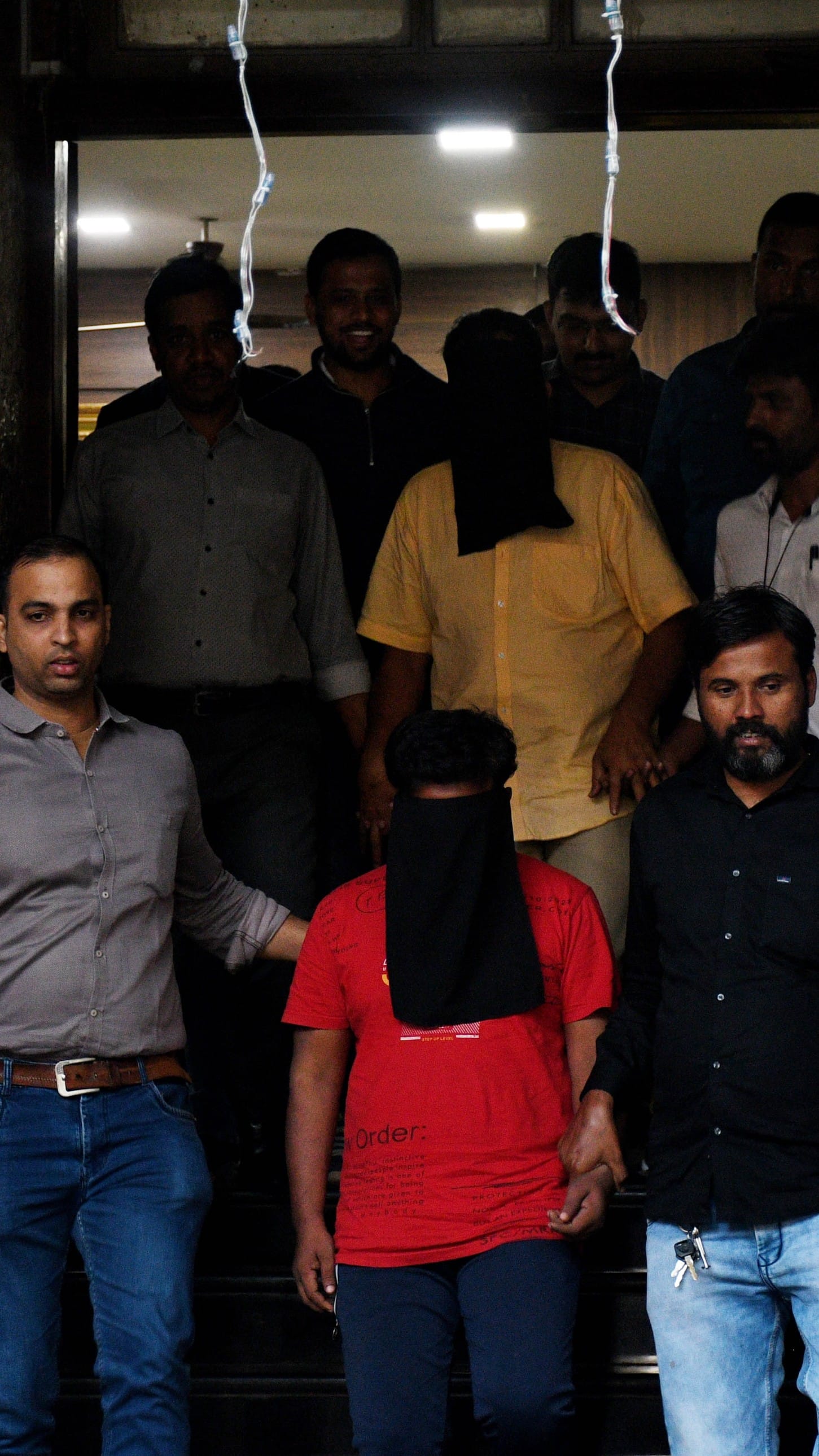 In Pics: Fake ED officers raid Mumbai Bizmen's office, steal valuables ...