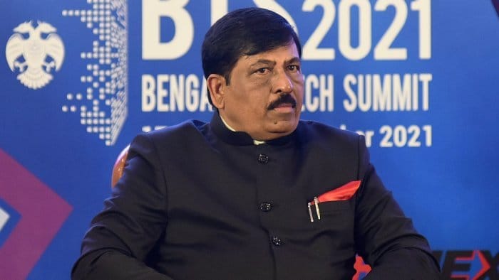 Murugesh Nirani hits back at Basanagouda Patil over 'pimp' remark: 'His ...