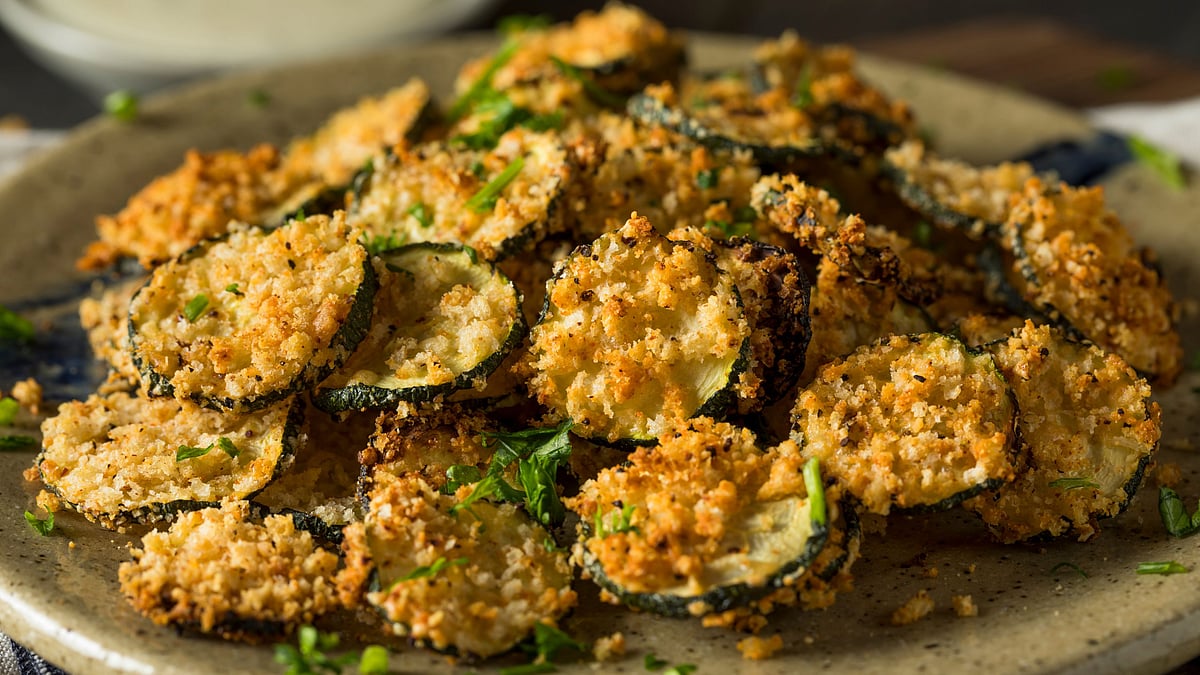 8 Binge worthy and healthy snacks for your favourite relaxation time