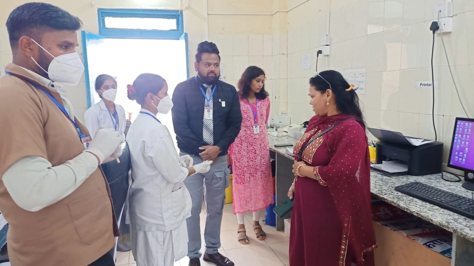 Madhya Pradesh: District Hospital team conducts surprise inspection of ...