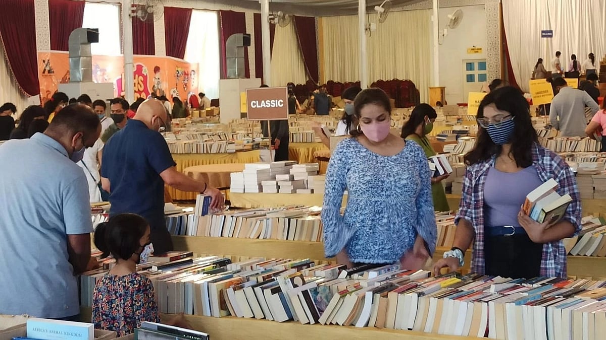 Mumbai: BMC to promote book-reading culture, initiative to begin on ...