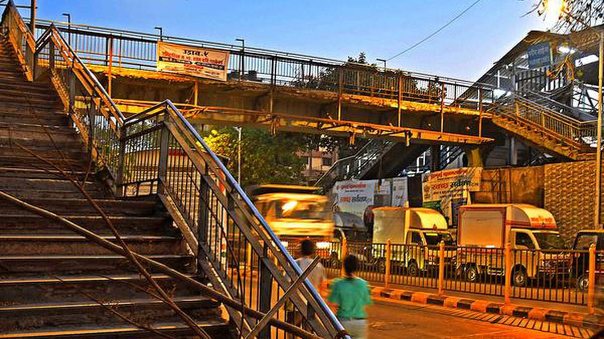 Mumbai: South-side foot over bridge at Marine Lines station to be ...