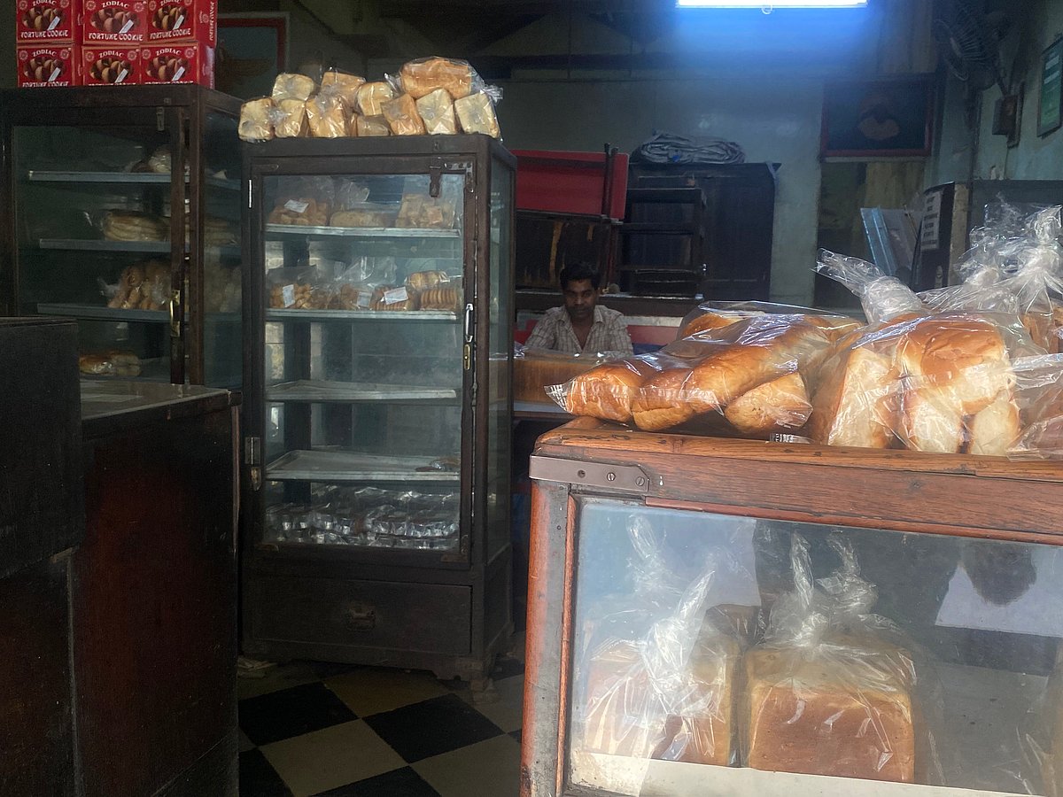 Forgotten Places of Mumbai: Soaking in the Iranian flavours of Yazdani Bakery