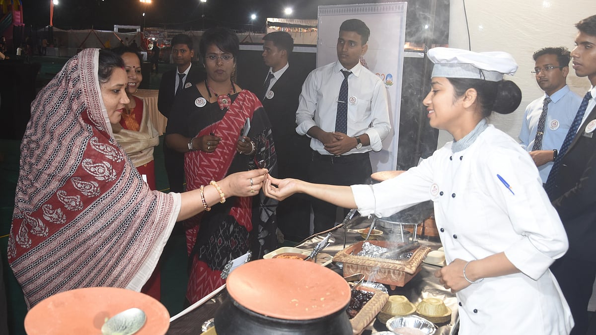 Bhopal: Two-day Desi Handi Food Fest begins; Shri Anna for food lovers