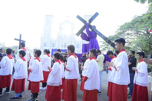 Good Friday 2023: Pictures & videos surface as Christians carry out processions across India