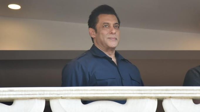 Eid 2023: Salman Khan and father Salim greet fans outside Galaxy