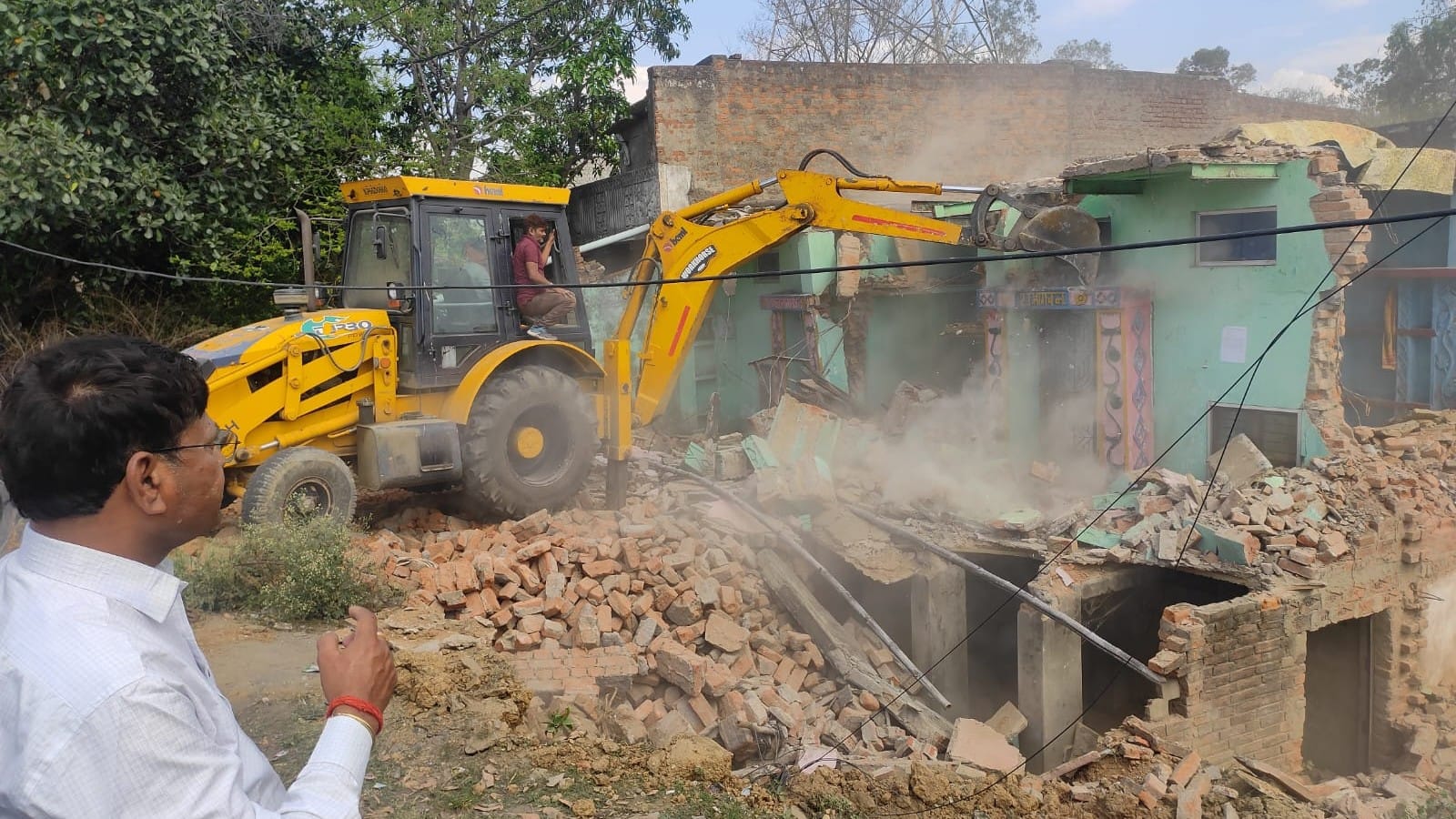 Brothers kill brothers: House of accused bulldozed in Bhopal